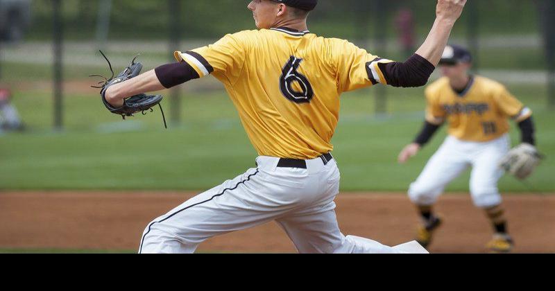 Roff tiger duo, Gray, Lambert honored | Local Sports | theadanews.com