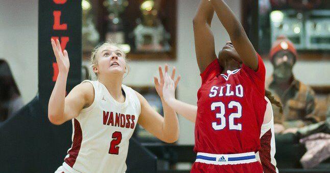 Vanoss Lady Wolves turn tight game into blowout | Local Sports ...
