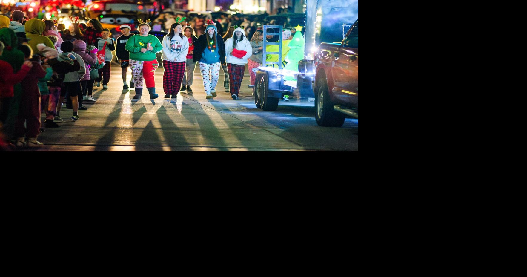 Parade of Lights draws huge crowds | Local News | theadanews.com