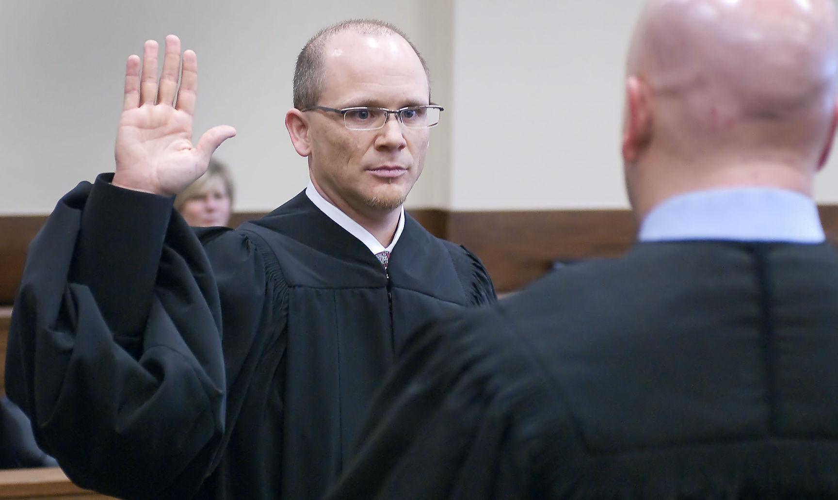 Judge Greg Pollard is sworn in | News | theadanews.com