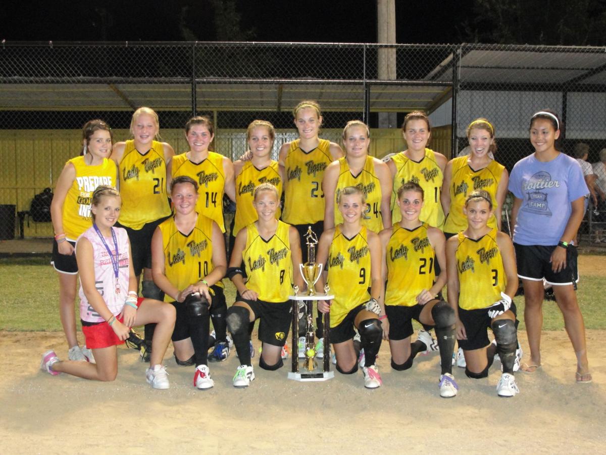 Roff drops Tupelo in top of 10th | Local Sports | theadanews.com