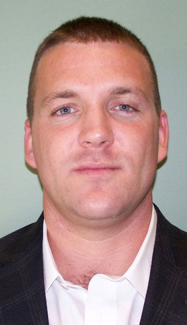 Expert vet returns to Ada to establish practice for horses | Local News ...