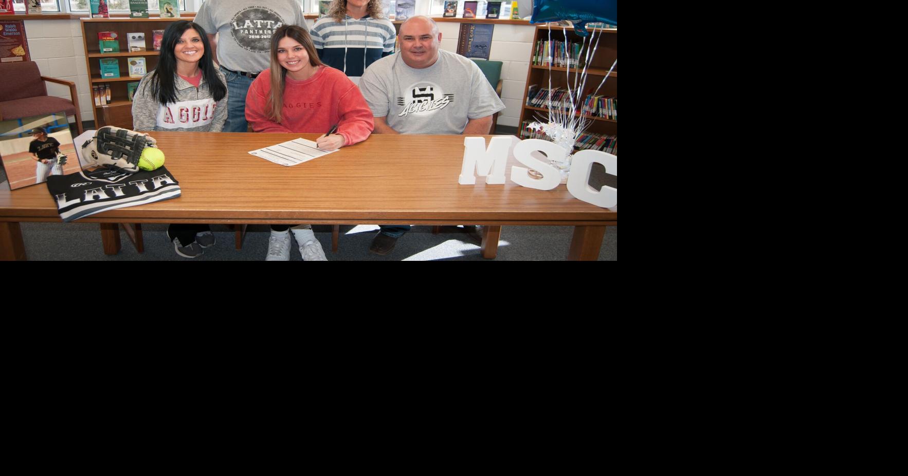 Latta's Brylea Russell signs | Local Sports | theadanews.com