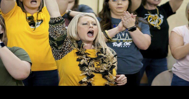 In pictures: the Roff Tigers take on Glencoe in the Class B State ...