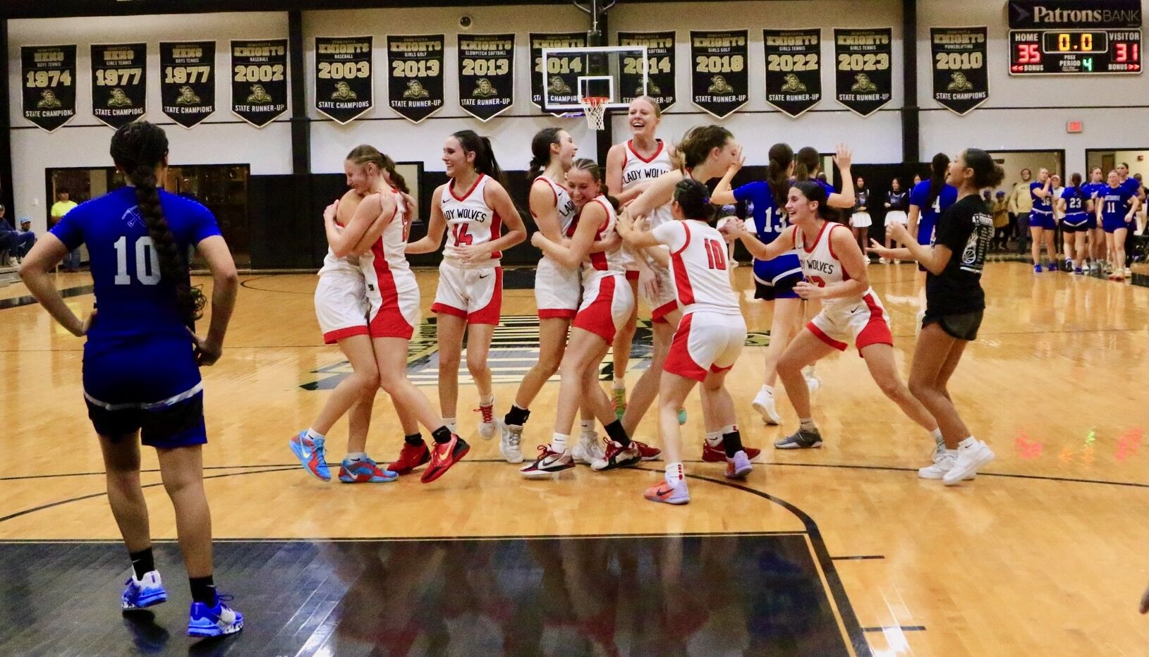 Vanoss defense locks down Hartshorne in area championship | Sports ...
