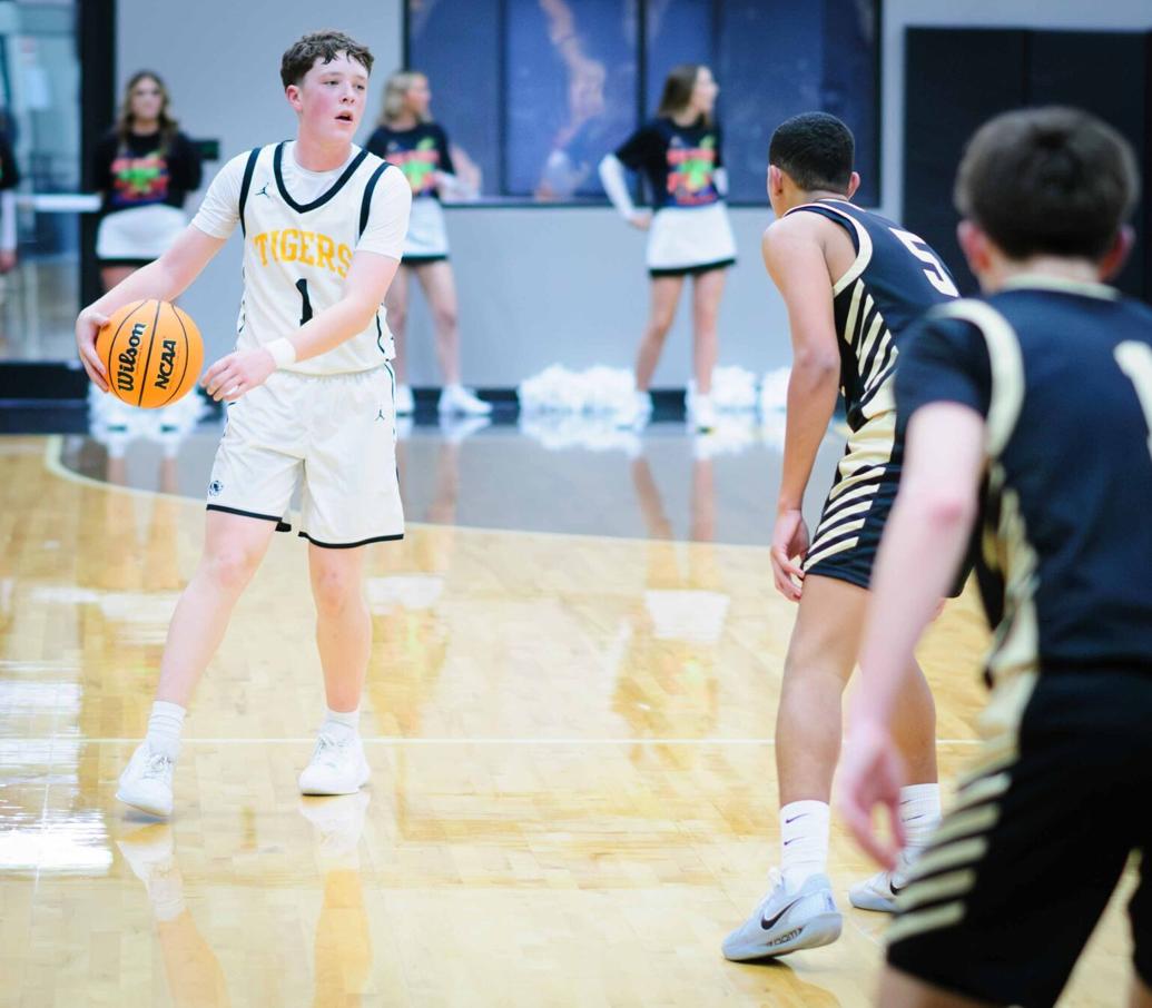 Roff’s late free throws help seal consolation title | Sports ...