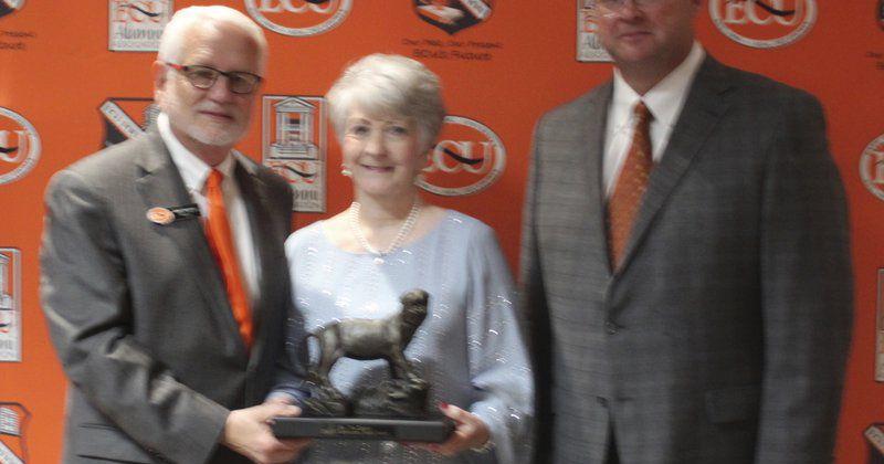 Dr. Tim Green honored posthumously as distinguished faculty | Local ...