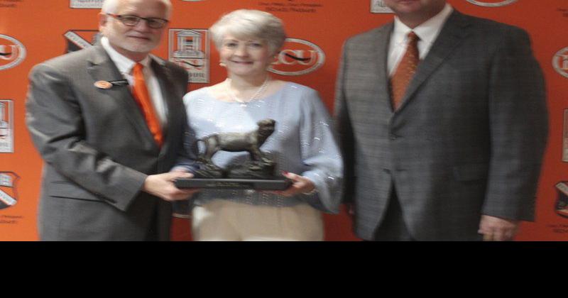 Dr. Tim Green honored posthumously as distinguished faculty | Local ...