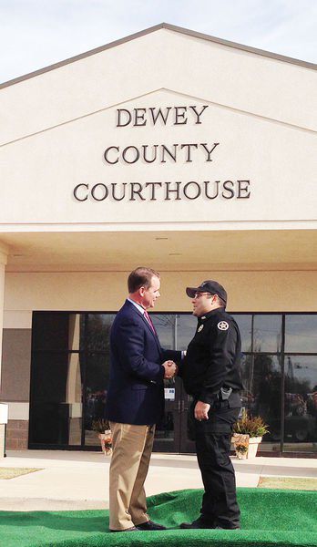 Officials gather to honor Dewey County sheriff | Local News ...