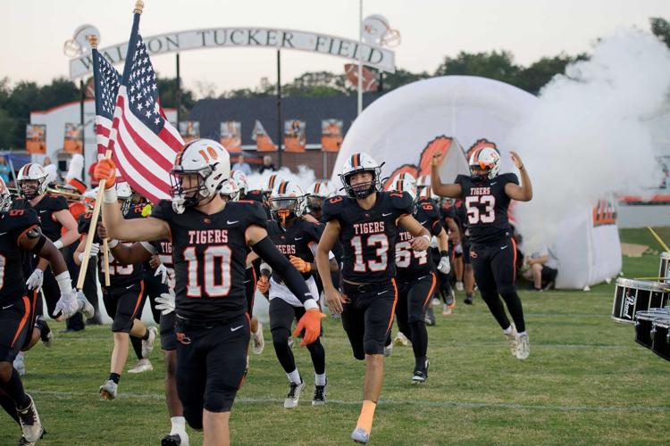 Fayette shutouts Fultondale 44-0 for big region win | Fayette County ...