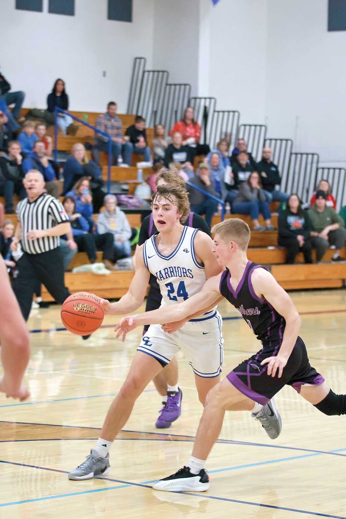 Home loss, road win | Sports | theameryfreepress.com