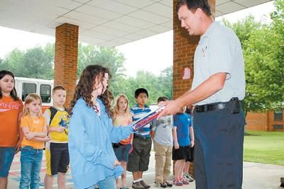 'Do all soldiers have an American flag?' | News | thearabtribune.com