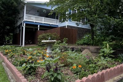 Awards given for top yards in June | People & Events | thearabtribune.com