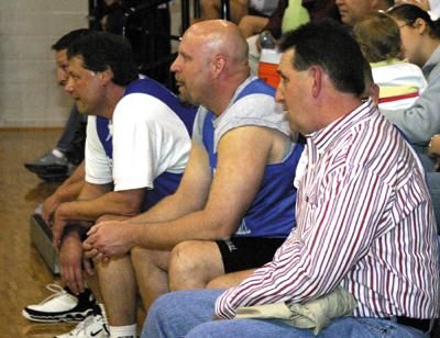 Old-timers help raise scholarhip funds | Sports | thearabtribune.com