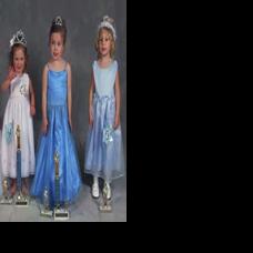 Tiny Miss: from left, Laura Riggs, third alternate, prettiest eyes ...