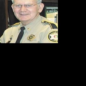 Holcomb hanging up sheriff badge Tells staff he won't seek a fourth ...