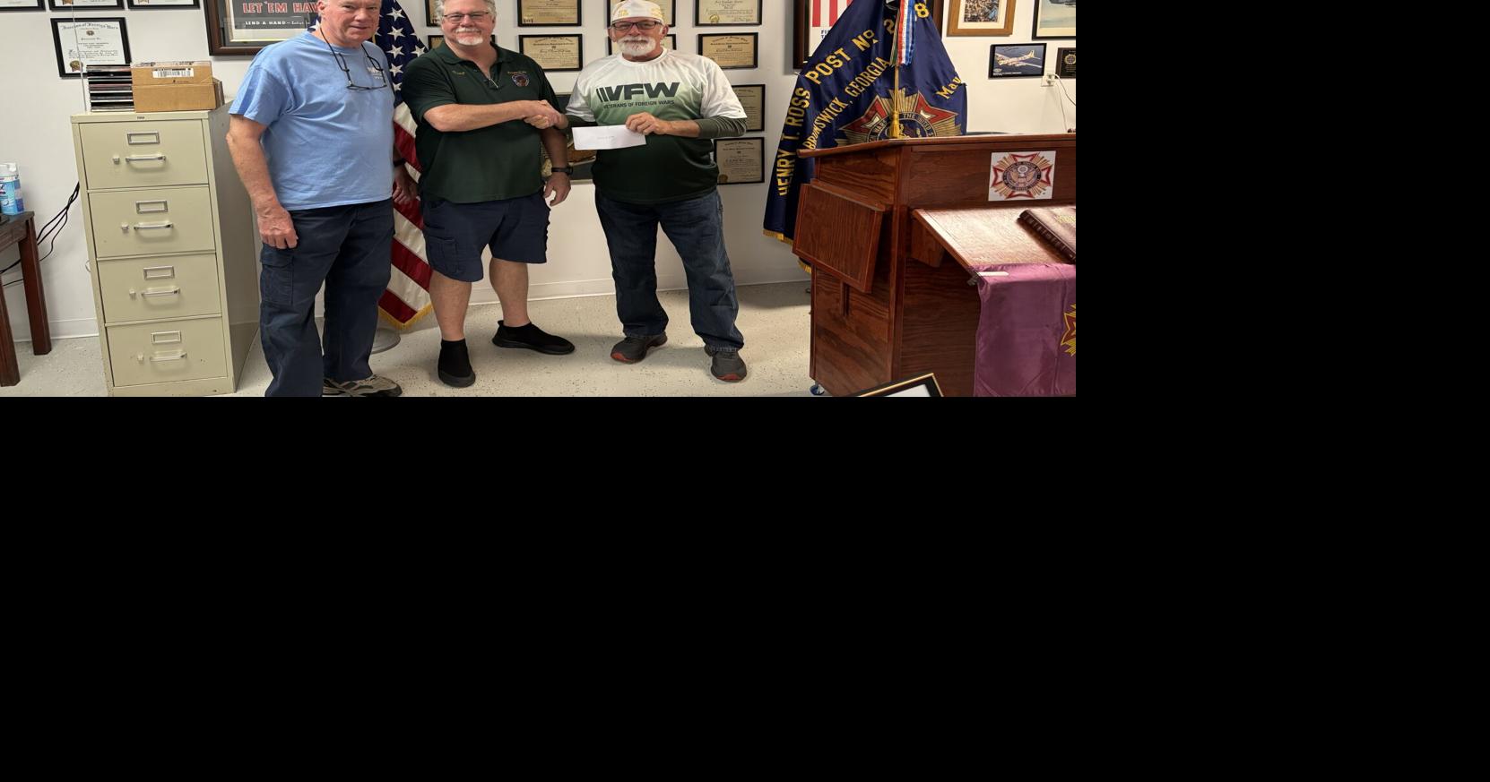 Elks Lodge donates to VFW Post 2588 | Community Life | thebrunswicknews.com
