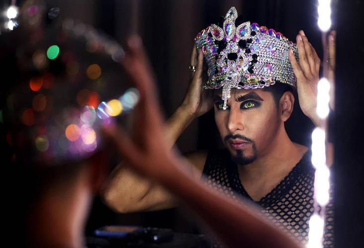 Behind the drag protests in North Texas: Who is picketing, and why ...