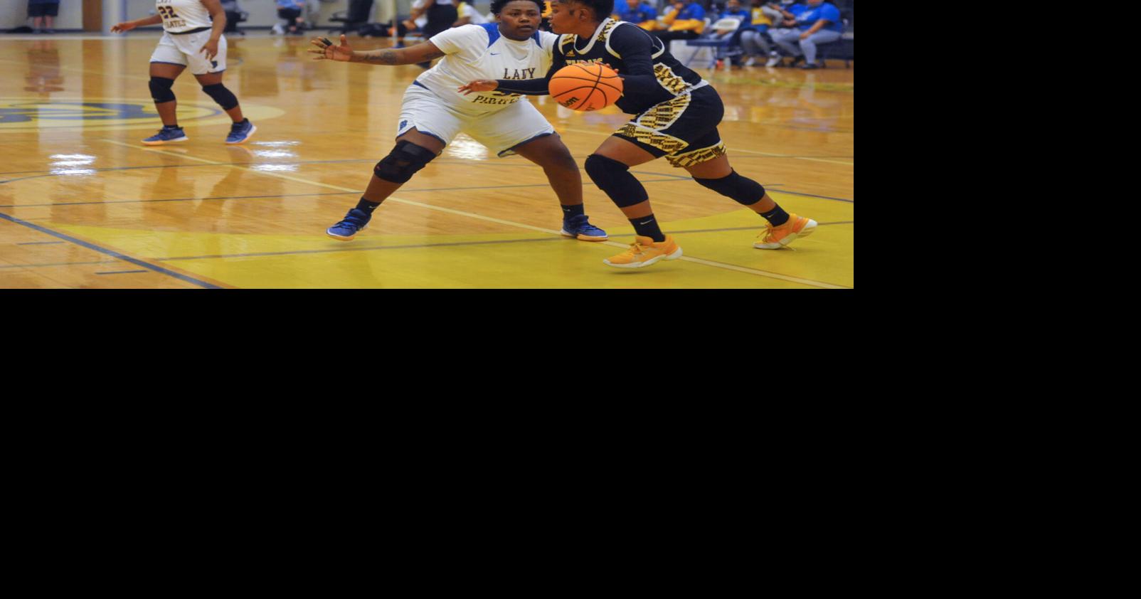 DETERMINED PIRATES: Lady Pirates' discipline sail them into Sweet 16 ...