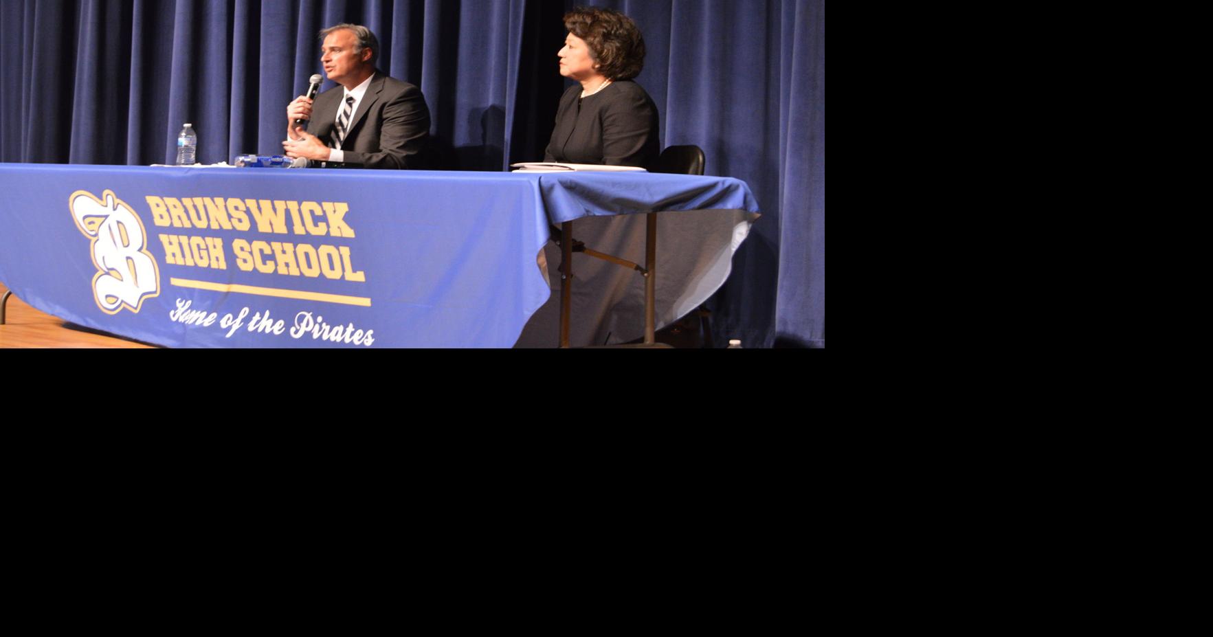 School board hosts meet-and-greet for superintendent finalists | Local ...