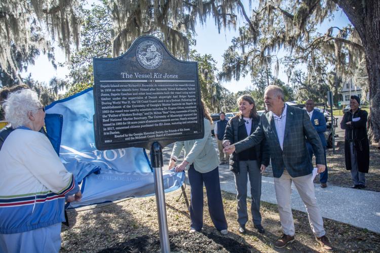 Historical marker unveiled in Darien for wood-hulled Kit Jones | Local ...