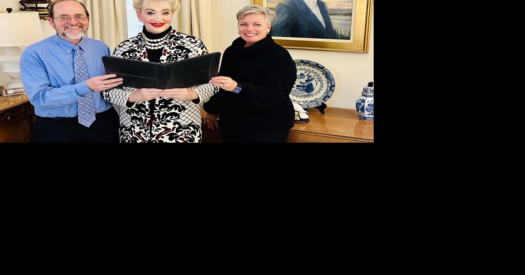 Terry Thomas Foundation donates to St. Francis Xavier Catholic School ...