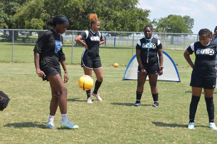 COS girls plan events to celebrate 2023 Women's World Cup | Local News ...