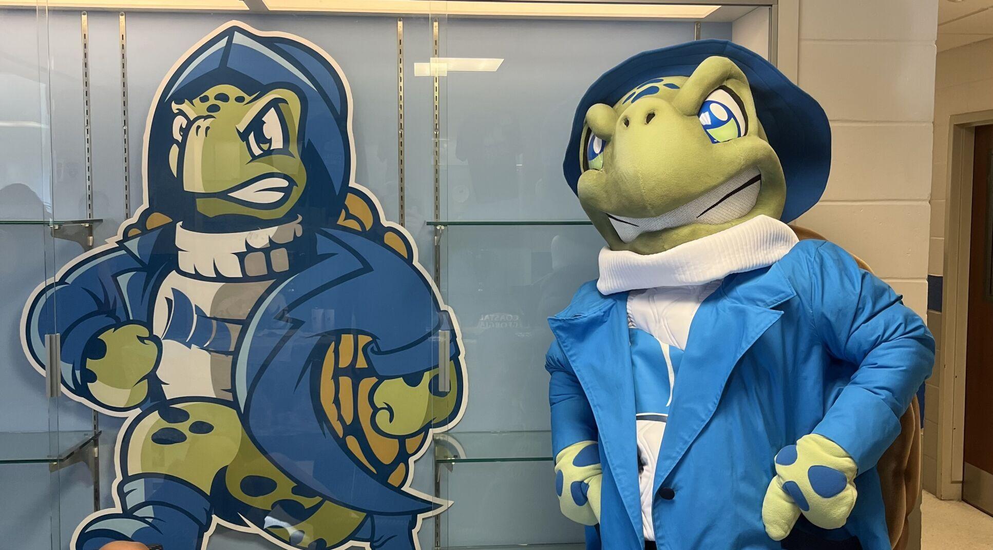 Coastal Georgia introduces new mascot Salty | Local Sports ...