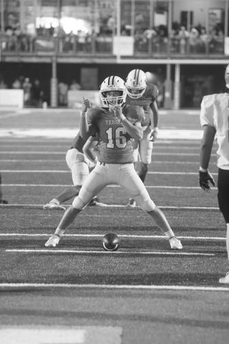 Glynn Academy’s five-star long snapper David Stanphill signs with the ...