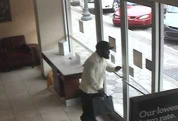 Man with note robs downtown bank | Local News | thebrunswicknews.com