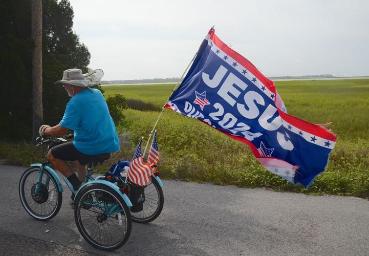 Causeway rider flies flags he believes in | Local News ...