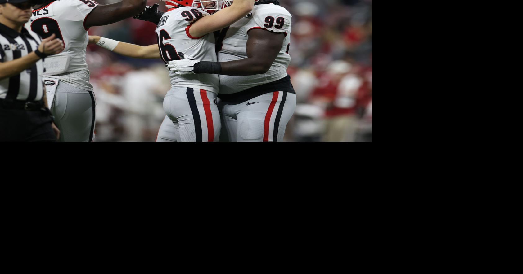 BULLDOG HISTORY: Loran Smith's book takes fans through Georgia's 'Return to Glory' | Local ...