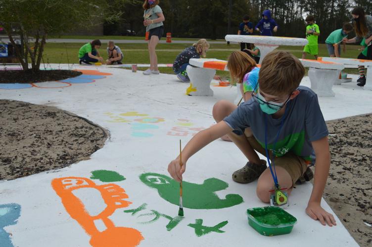 Artist collaborates with Satilla Marsh Elementary students to create ...