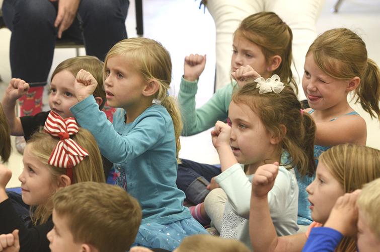 Kindergarten students learning sign language for classmate | Local News ...