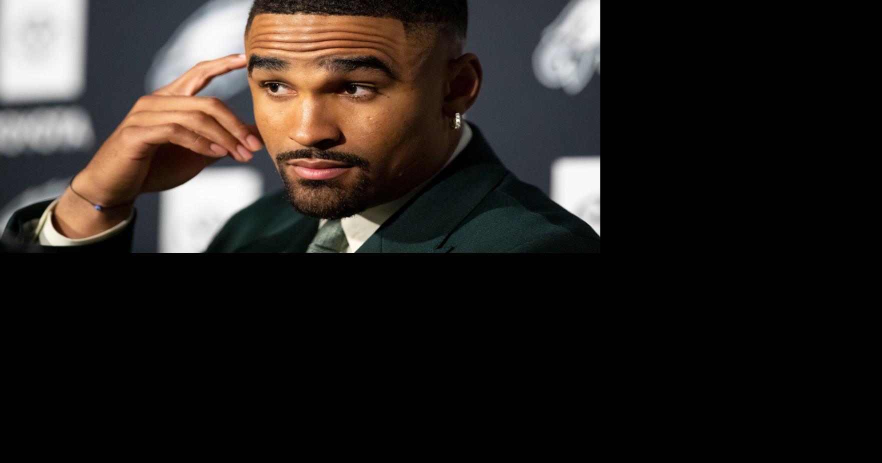 Eagles quarterback Jalen Hurts earns his master’s degree from Oklahoma ...