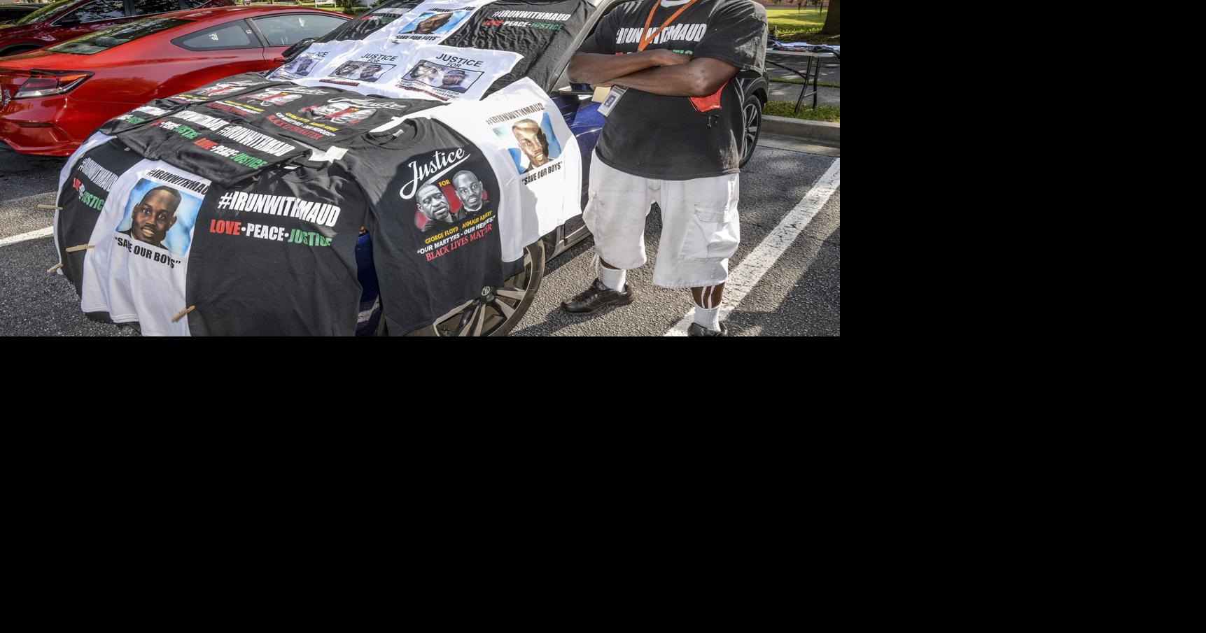 Seller offers t-shirts, masks outside Arbery hearing | Local News ...