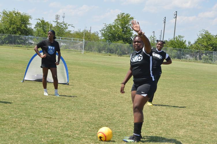 COS girls plan events to celebrate 2023 Women's World Cup | Local News ...