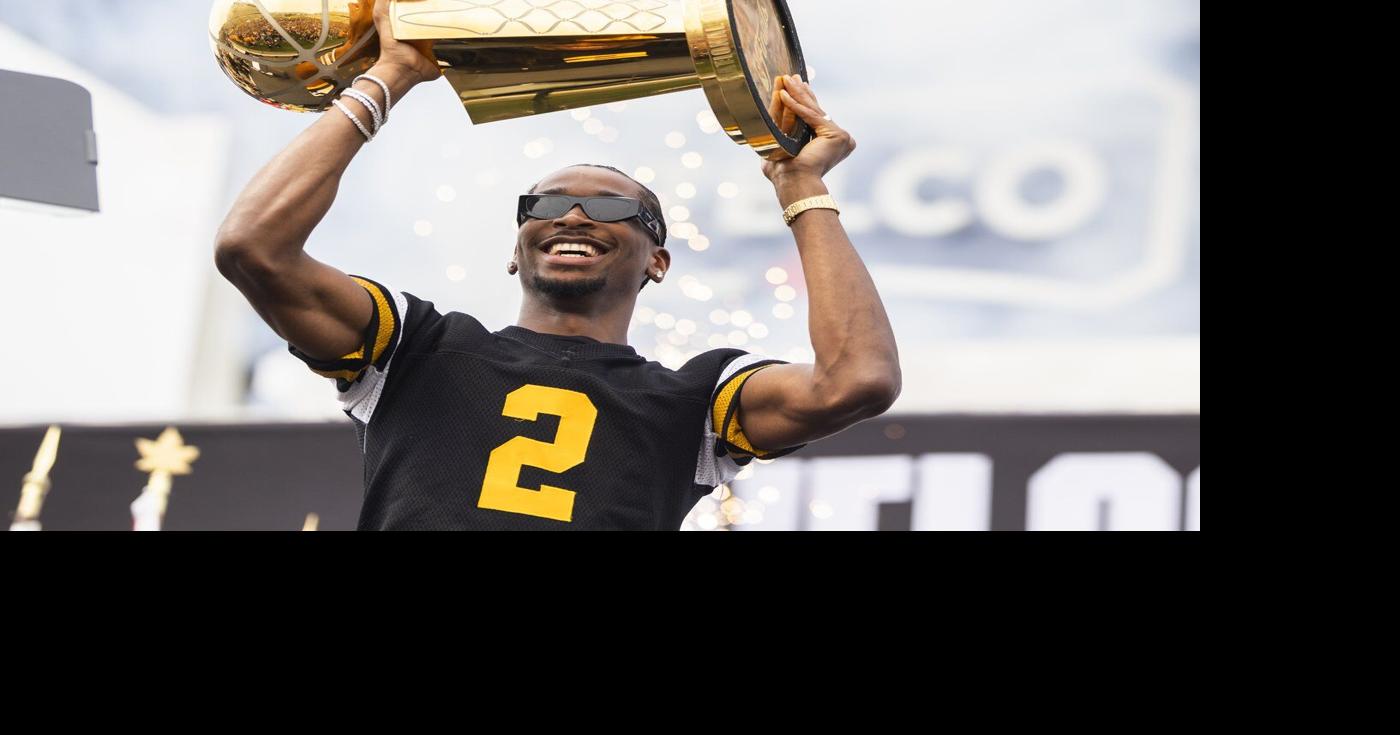 Hamilton presents NBA superstar Shai Gilgeous-Alexander key to city at ...