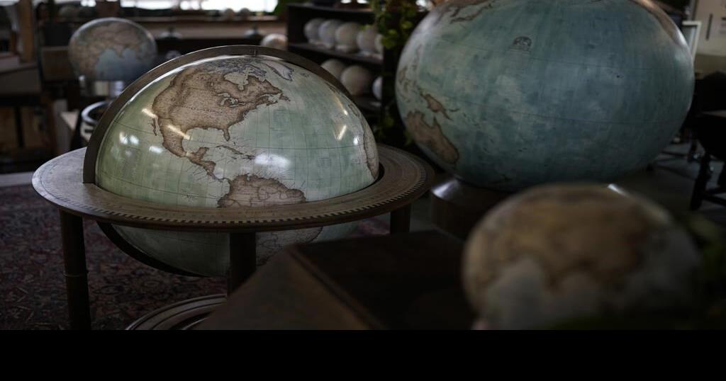 Even in the age of Google Earth, people still buy globes. Here's why ...