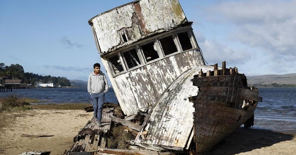 Time running out for landmark old boat that became a California social ...