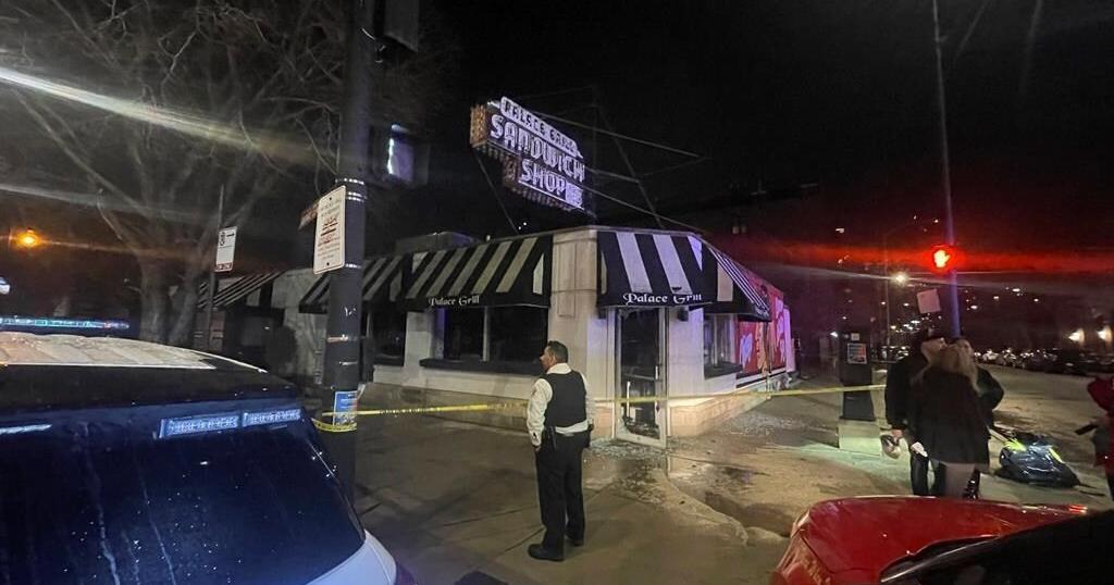 Fire causes extensive damage to iconic Chicago restaurant known for its ...