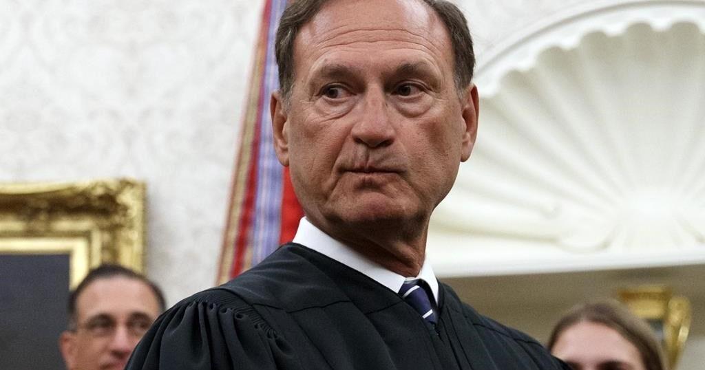 Democratic senators request meeting with Chief Justice Roberts over ...