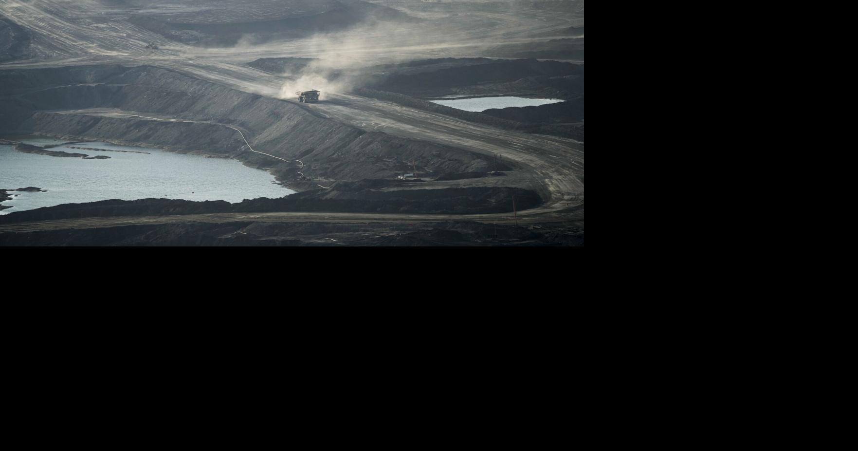 Oil, fires and smoke | Photo Galleries | thecanadianpressnews.ca