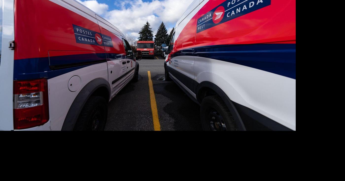 Canada Post union to lift overtime ban, stop delivering flyers ...