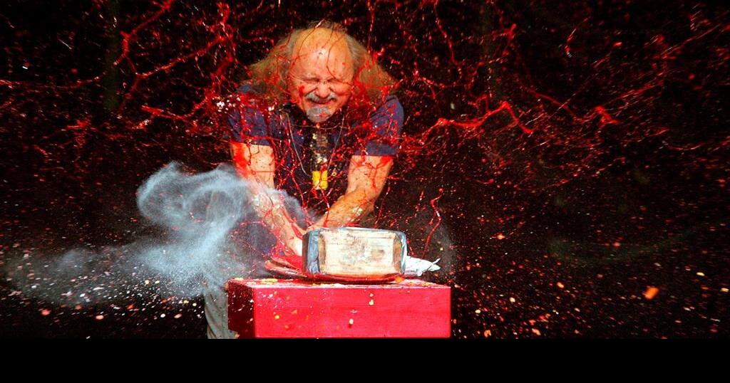 Gallagher, watermelon smashing comedian, dies at 76 | Entertainment ...