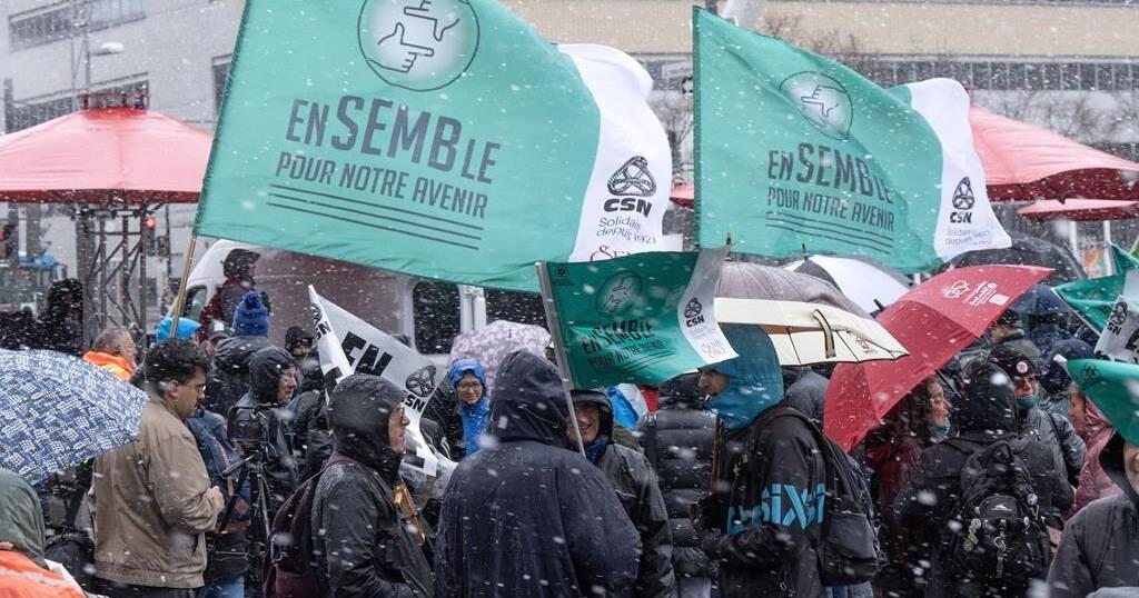 Quebec liquor store employees walk off the job as two-day strike begins ...