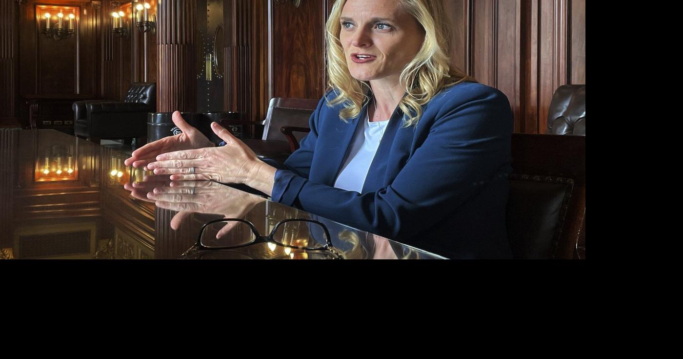 Wisconsin's Democratic secretary of state won't run for governor but ...