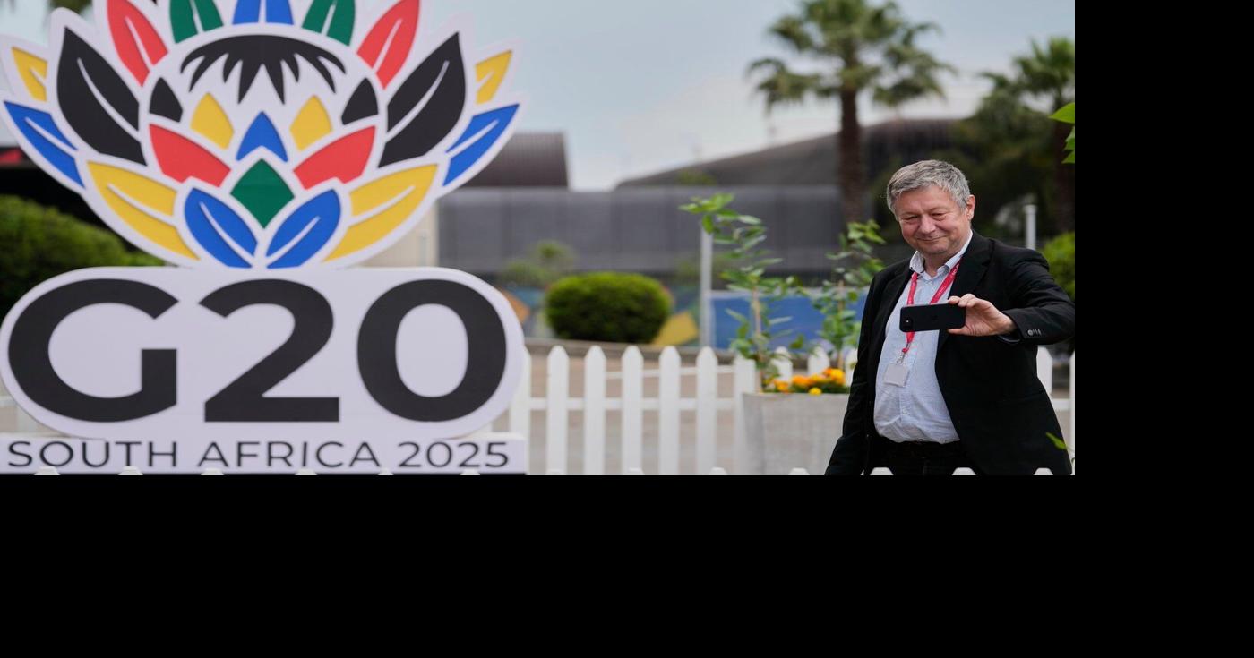 Leaders adopt a declaration at the start of South Africa's G20 summit ...