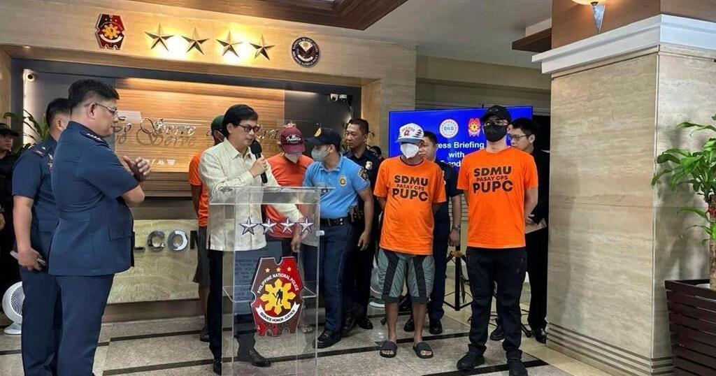 Police officers in the Philippines arrested for kidnapping 4 tourists ...