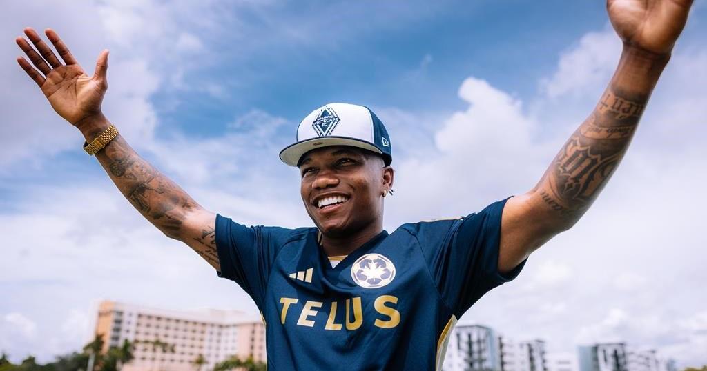 Vancouver Whitecaps acquire Colombian youth international wingback ...